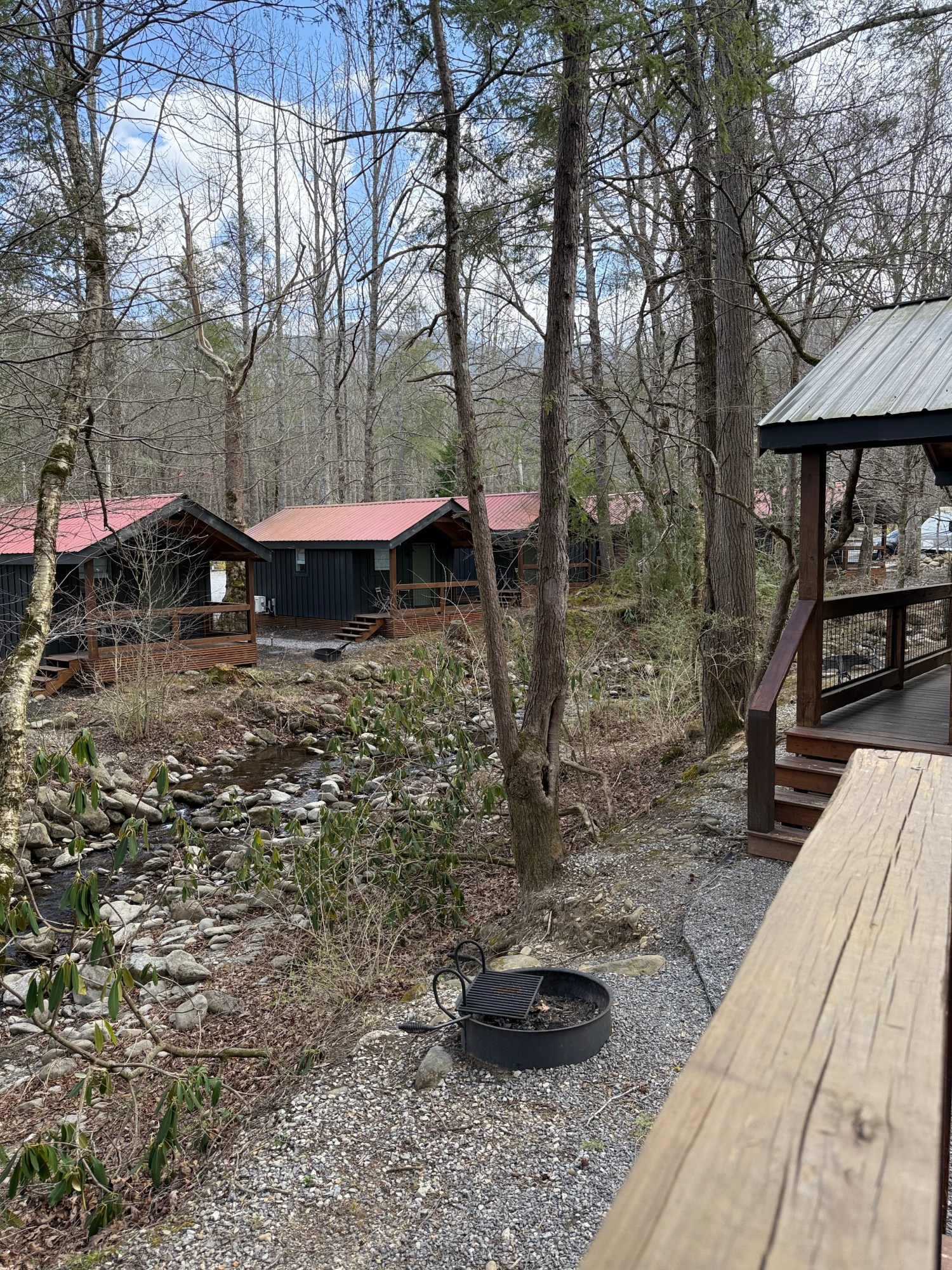Experience Roamstead: Weekend Getaway in Tennessee – Live Large and Travel